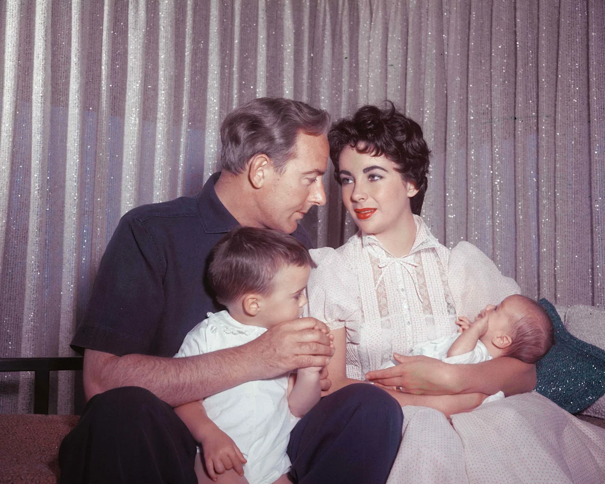 Liza Todd: The Quiet Artist Who Inherited Elizabeth Taylor’s Grace ...